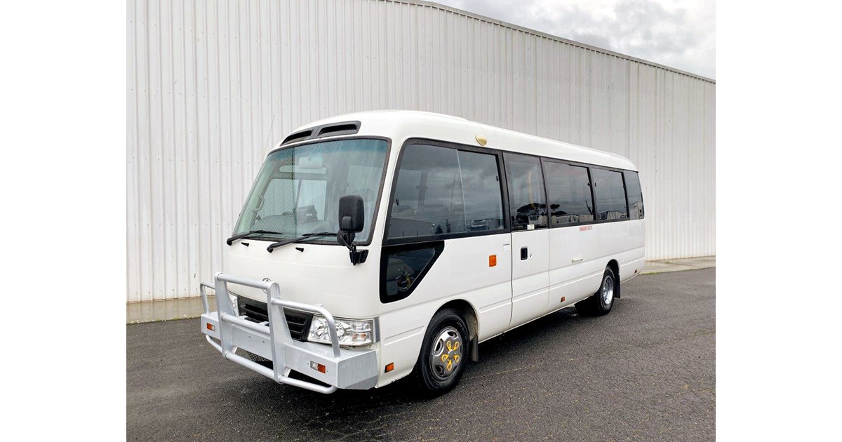 2013 TOYOTA COASTER DELUXE 21 SEAT AUTOMATIC BUS for sale
