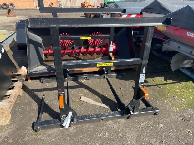 2022 HOWARD SQUARE BALE FORKS 4 PRONG HOWARD SQUARE BALE HAY FORKS for ...