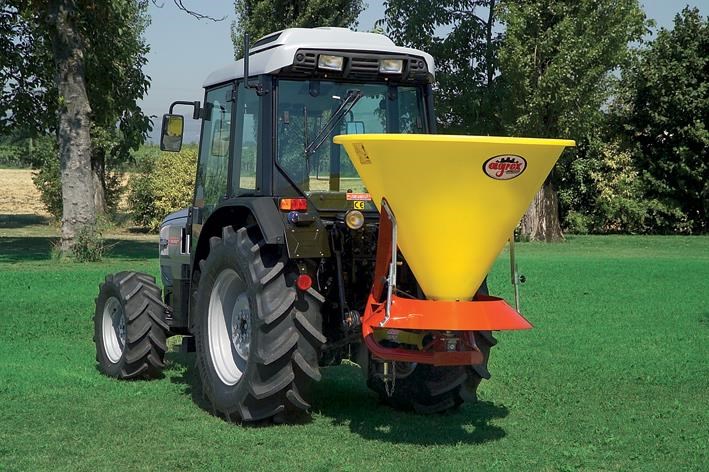 AGREX XL POLY 500 FERTILISER SPREADER for sale