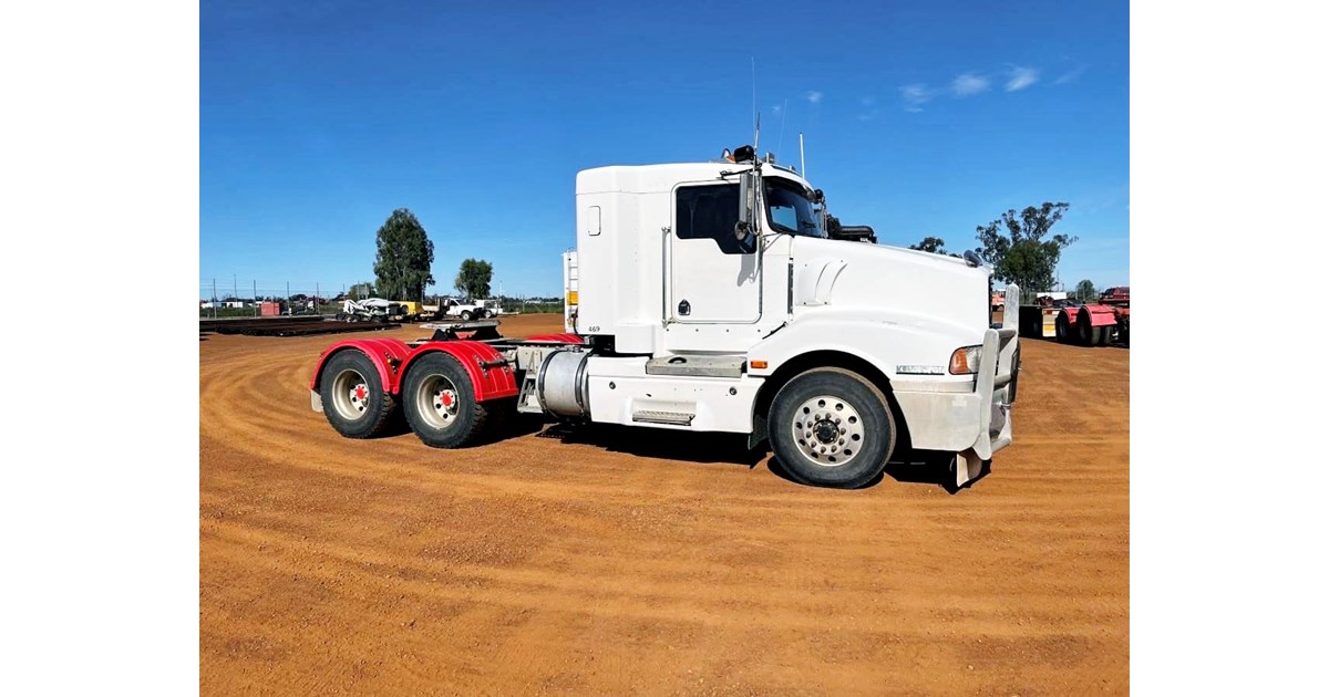 2004 KENWORTH T404 S for sale