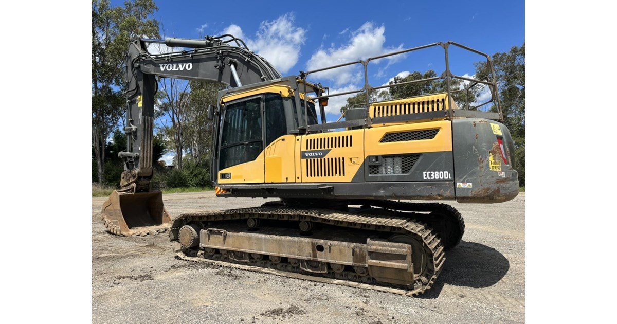 2017 VOLVO EC380DL for sale