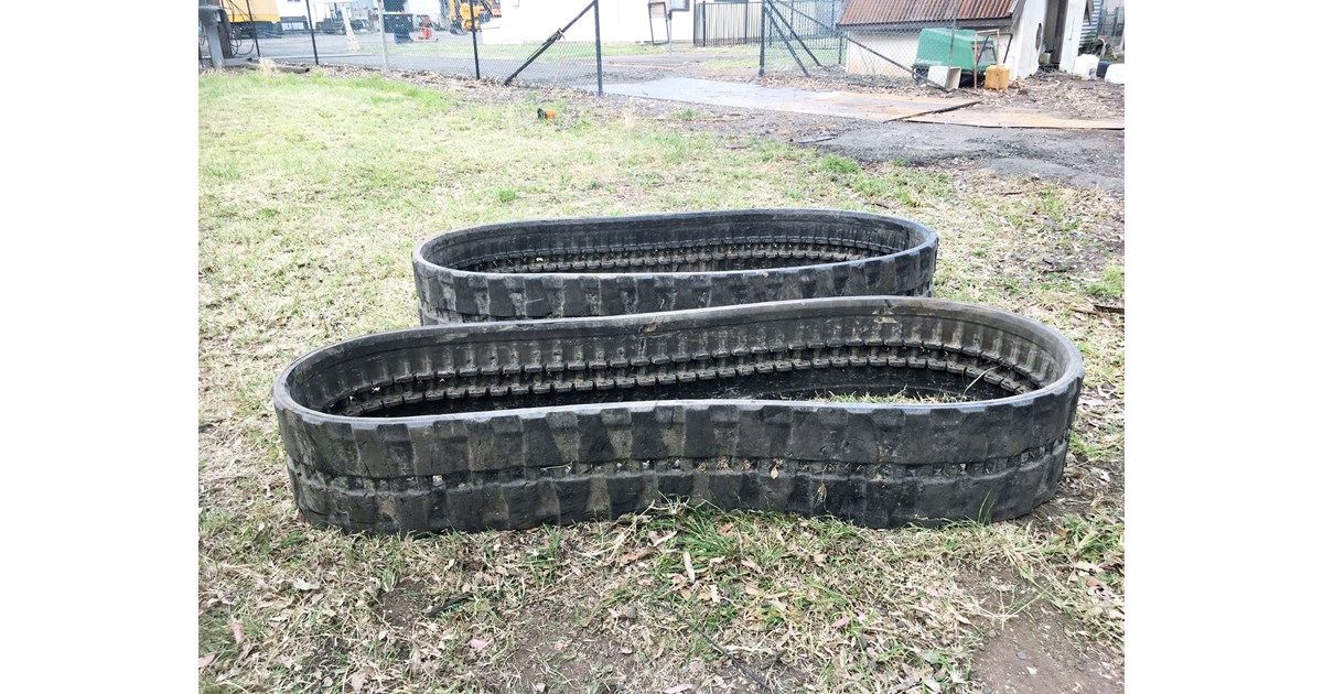 CATERPILLAR RUBBER TRACKS SUIT CAT 305E-2CR for sale