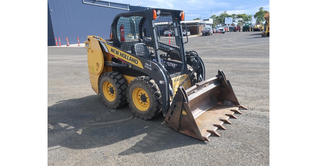 2016 NEW HOLLAND L213 SKID STEER for sale