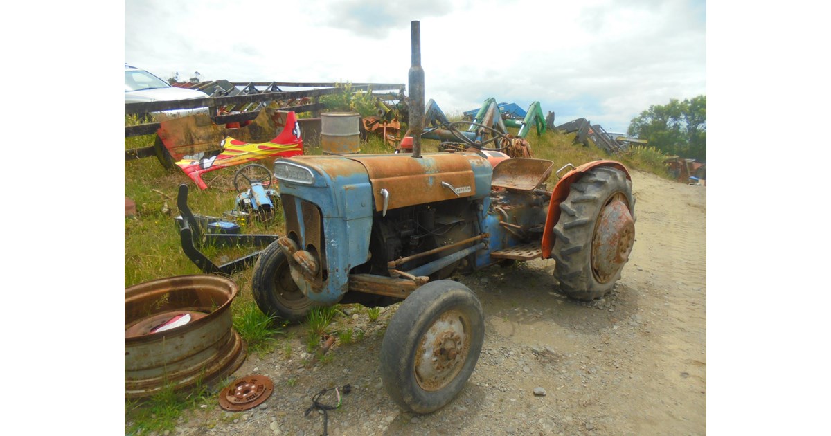 FORDSON SUPER DEXTA for sale
