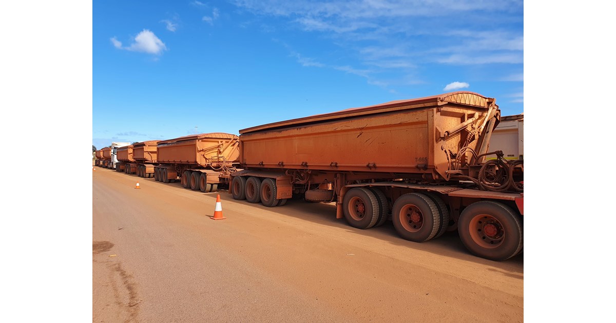 2012 ROADWEST TRANSPORT SIDE TIPPER SET for sale