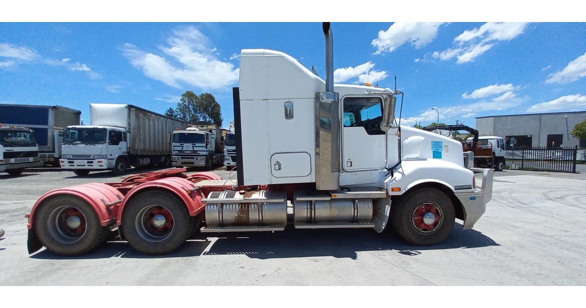 2003 KENWORTH T401 T401 dismantling (refcode TA1160651)