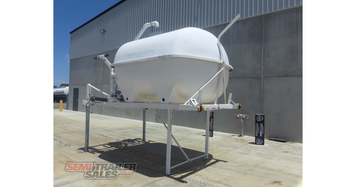 CUSTOM SKID MOUNTED WATER TANK for sale