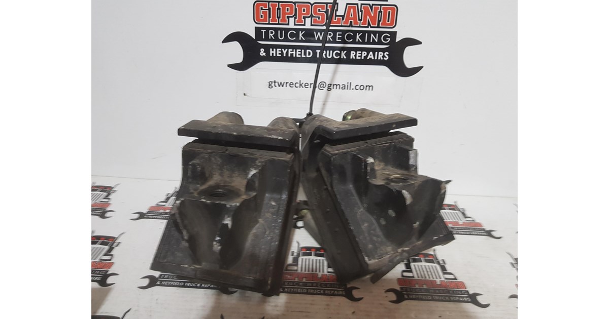 DAF ENGINE MOUNTS REAR 1806735 DAF 1806735 for sale (refcode TA1161379)