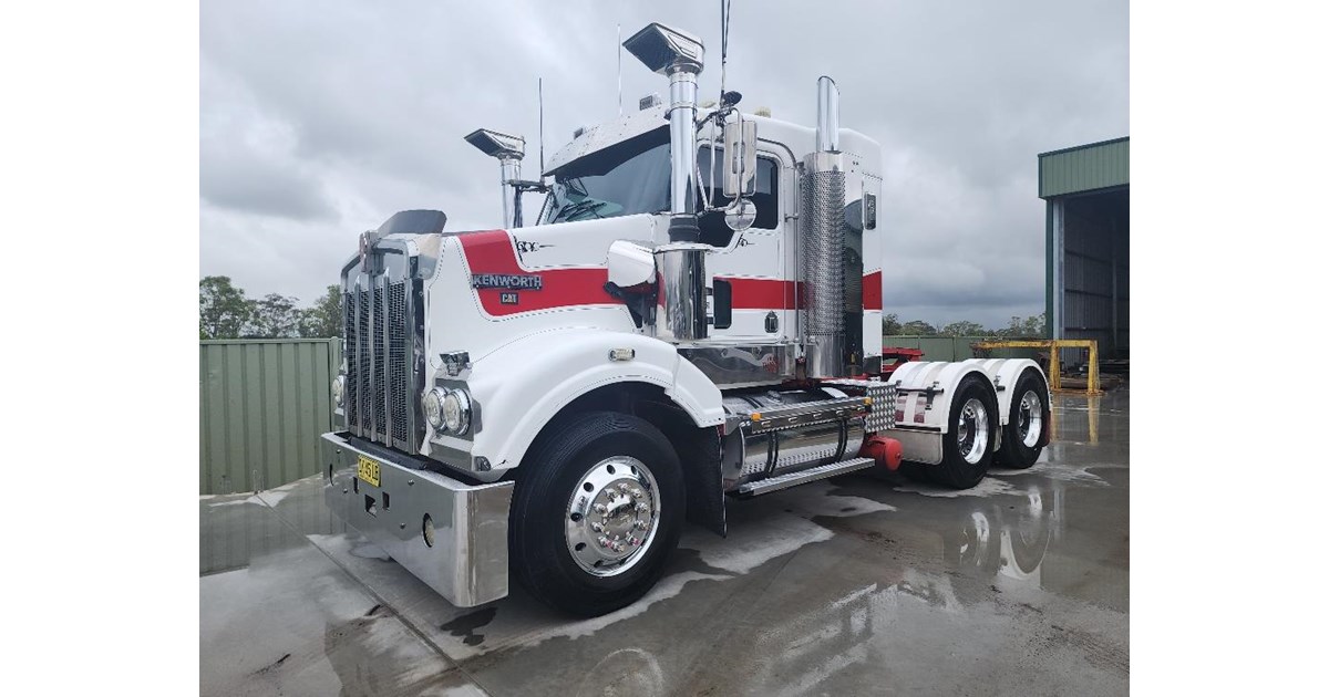 2008 KENWORTH T408 SAR IT BUNK C15 ( LOW KLMS ) for sale