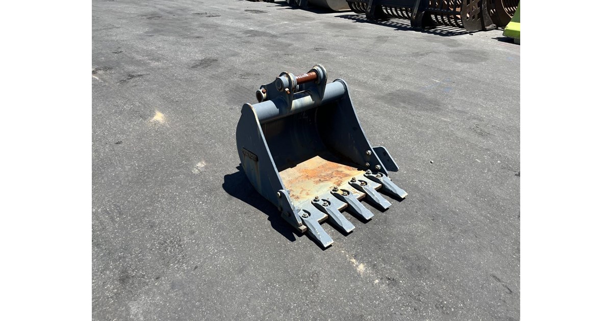 HYUNDAI GP BUCKET WITH TEETH for sale (refcode TA1164559)