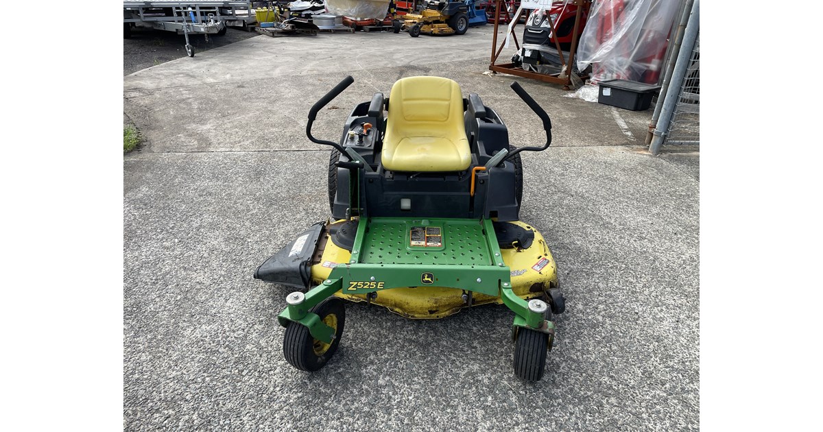 JOHN DEERE Z525E for sale