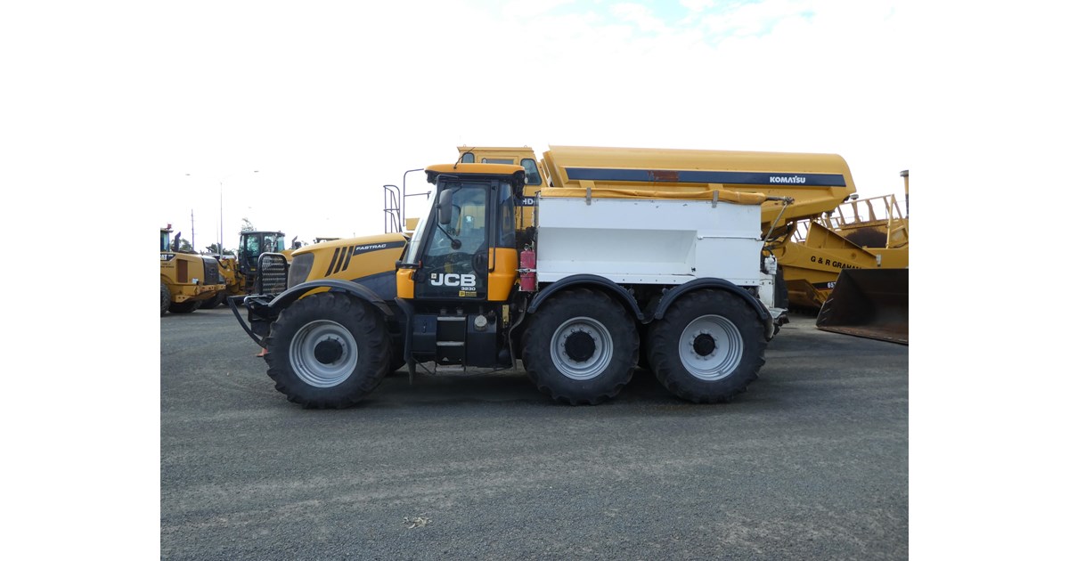 2011 JCB FASTRAC 3230 6X4 SPREADER for sale
