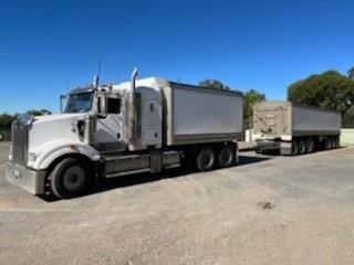 2014 KENWORTH T409 SAR for sale