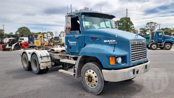 2006 MACK METRO-LINER for sale