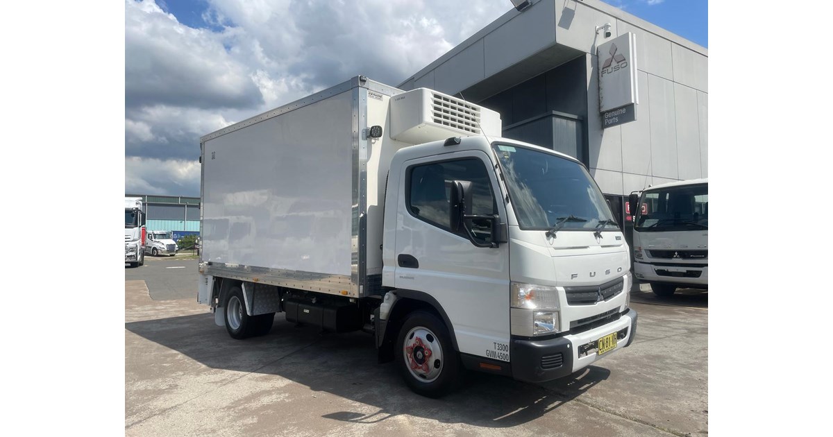 2017 FUSO CANTER 515 WIDE for sale