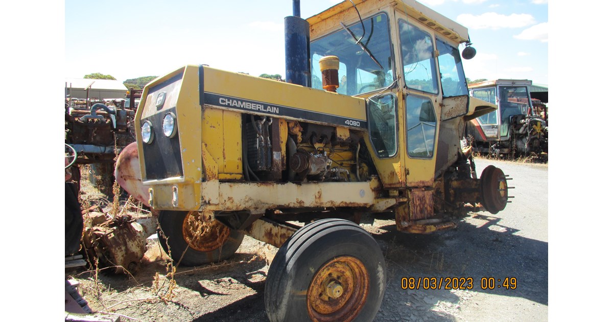 CHAMBERLAIN 4080 TRACTOR WRECKING PARTS ONLY for sale (refcode TA1170835)