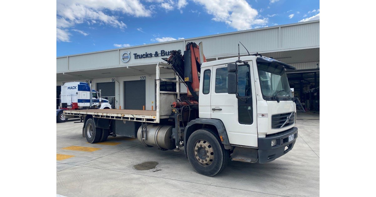 2004 VOLVO FL6 for sale