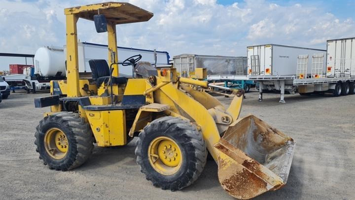 KOMATSU WA70 for sale