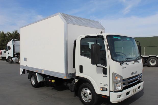 2017 ISUZU NPR 45/55-155 for sale