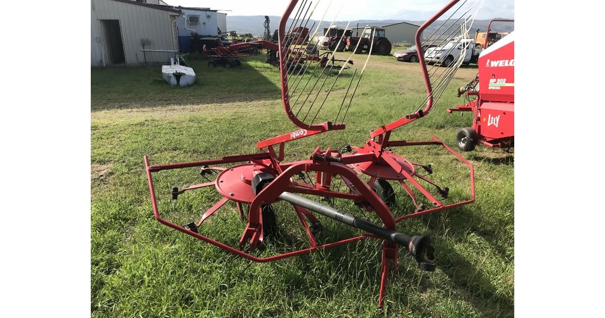 LELY 300 COMBI for sale