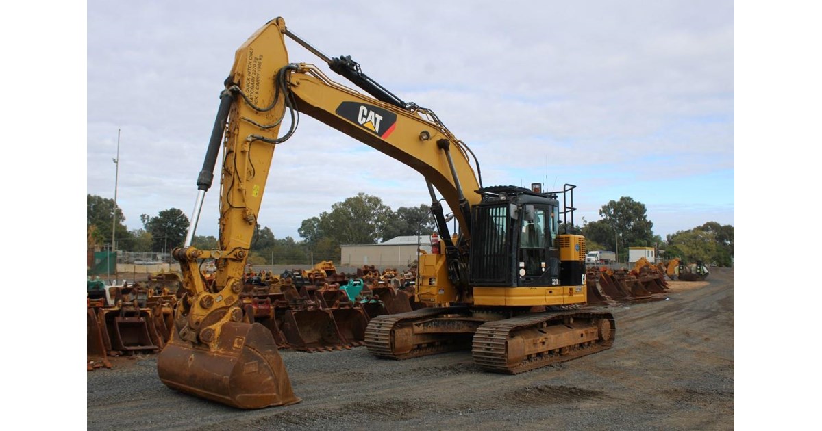 2014 CATERPILLAR 321D LCR for sale
