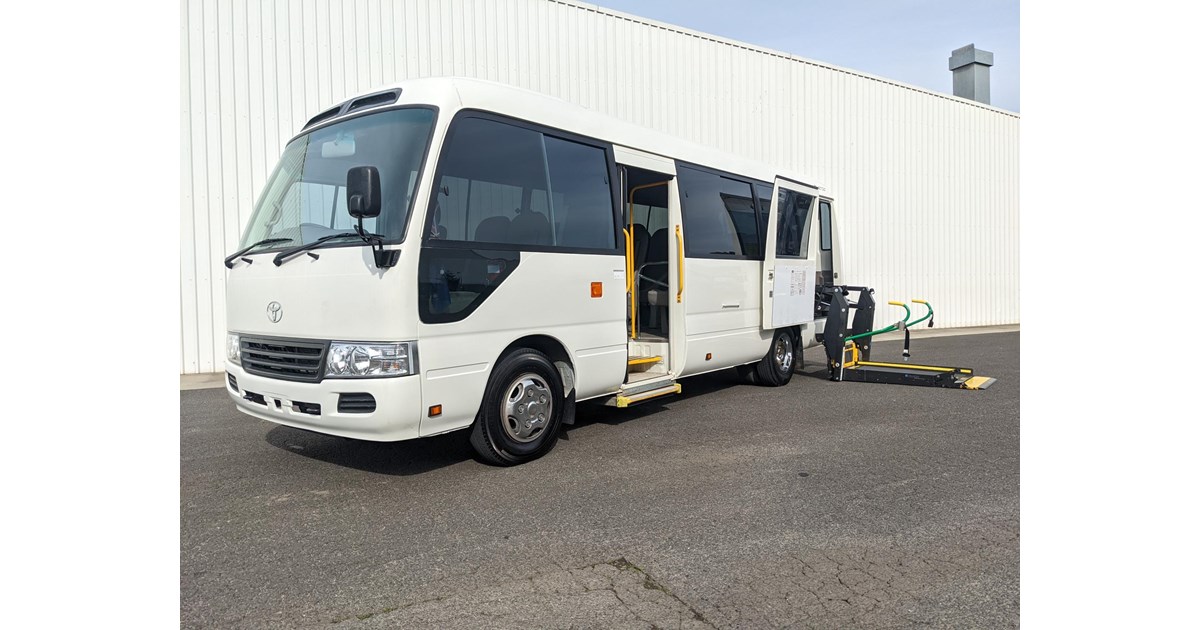 2015 TOYOTA COASTER 17 SEATER WHEELCHAIR BUS for sale