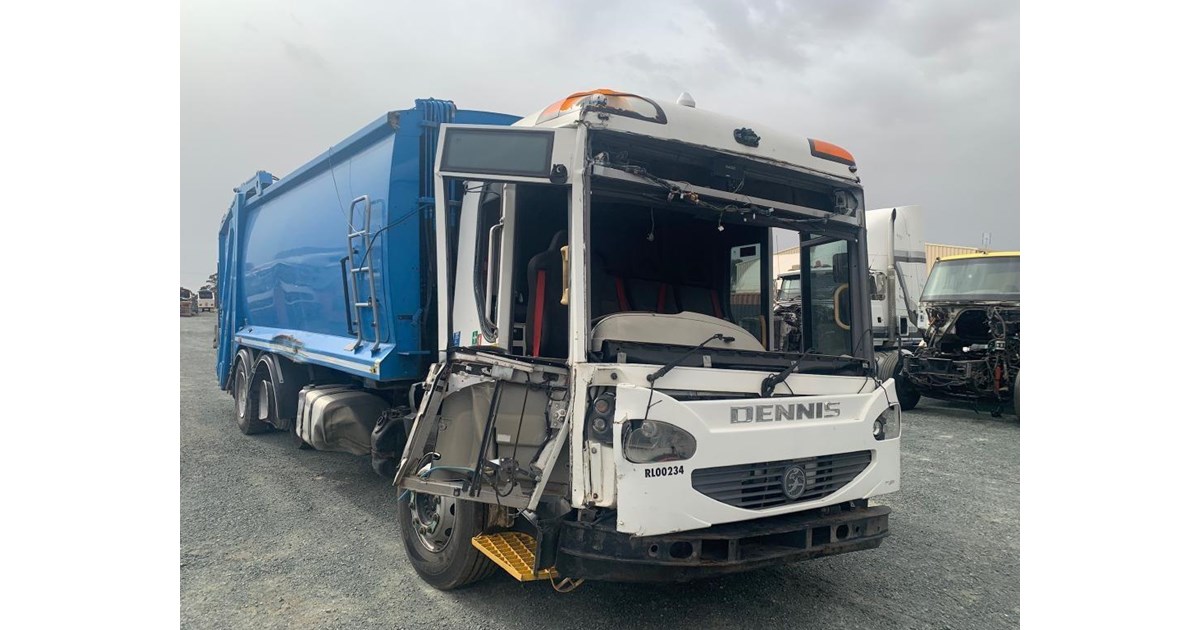 2013 DENNIS EAGLE ELITE 2 dismantling