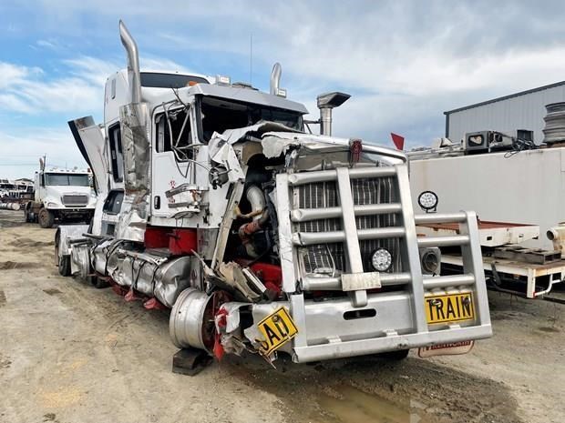 2014 KENWORTH T909 dismantling