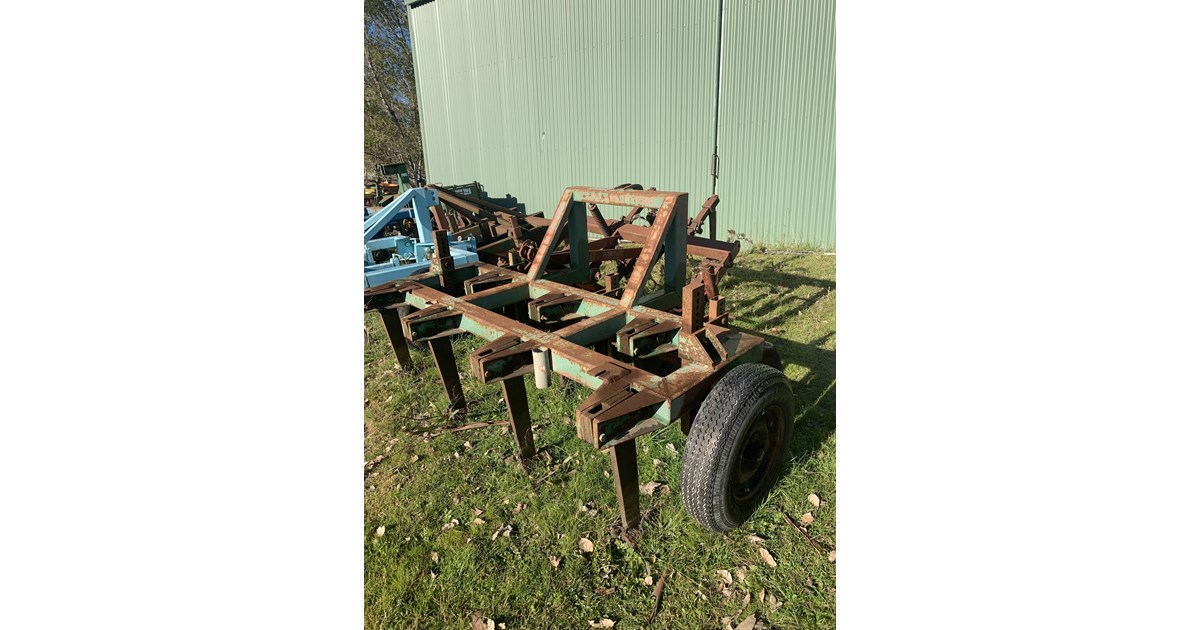 WALLACE 7 TINE SUBSOIL PLOUGH for sale (refcode TA1179426)