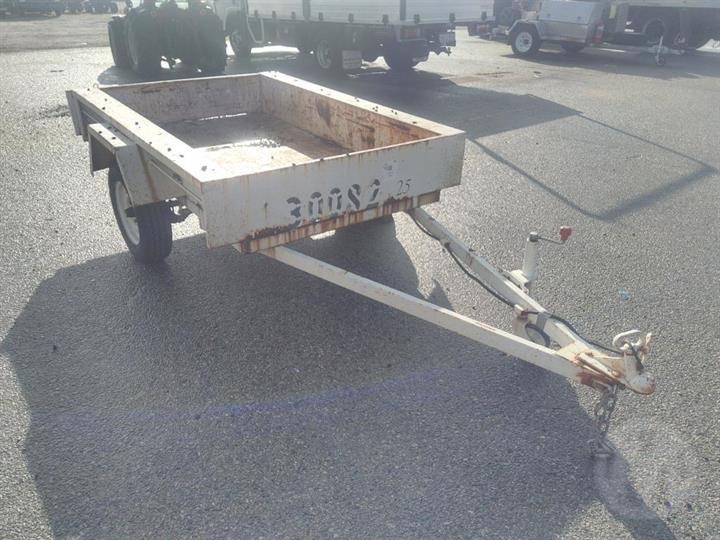 CUSTOM SINGLE AXLE for sale