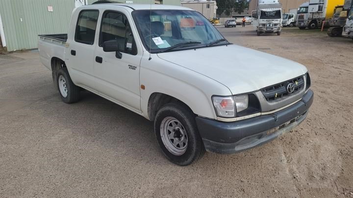 2003 TOYOTA HILUX RZN for sale