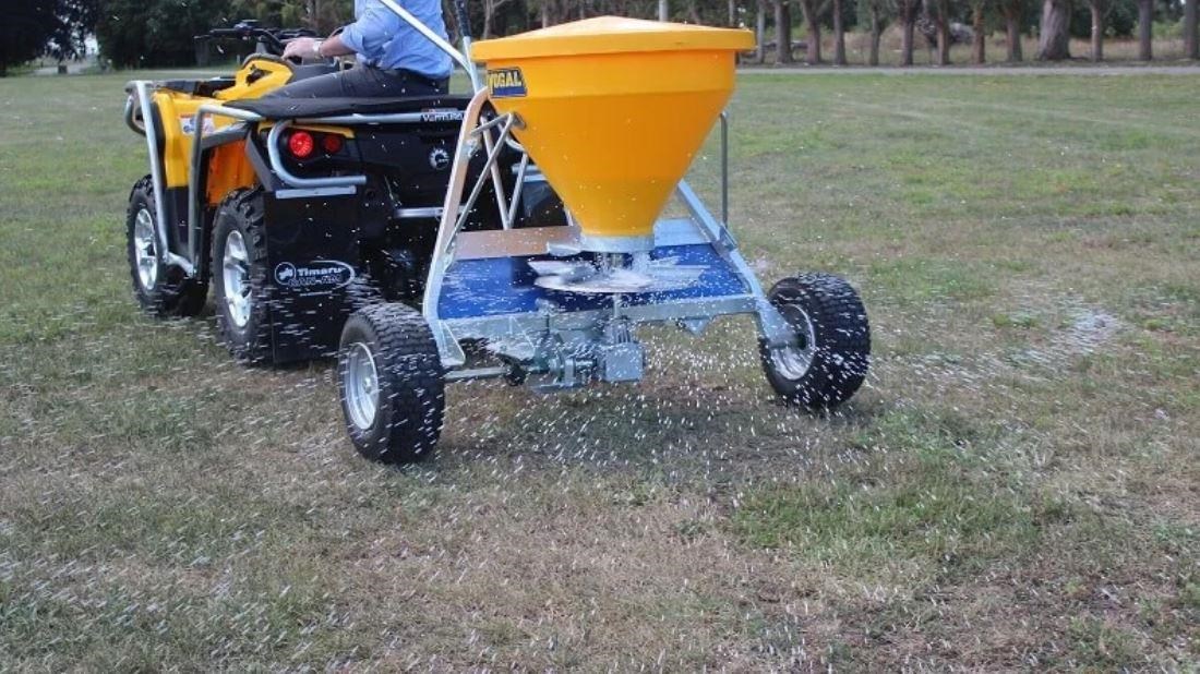 RATA 240L (EASY LOCK DRIVE) FERTILIZER & MAG TOW SPREADER (EX.240) for ...