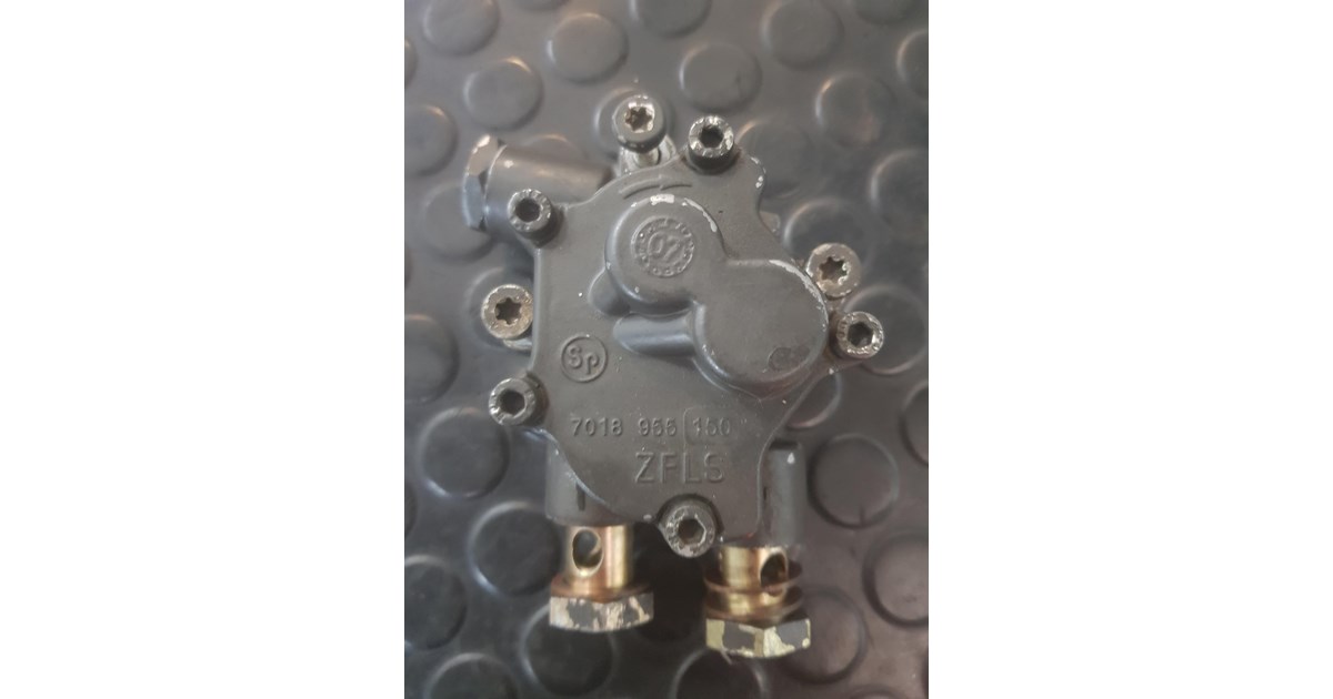 DAF FUEL PUMP 7018955150 DAF 7018955150 for sale