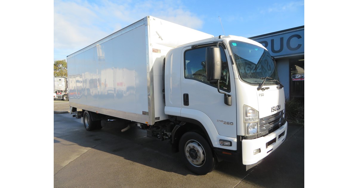 2016 ISUZU FSD 140-260 PANTECH. for sale