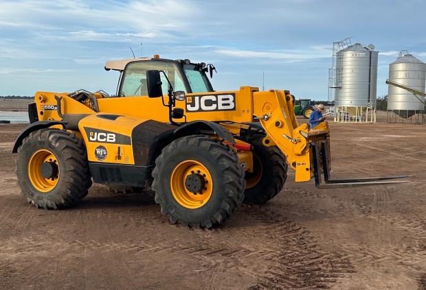 JCB LOADALL 550-80 for sale