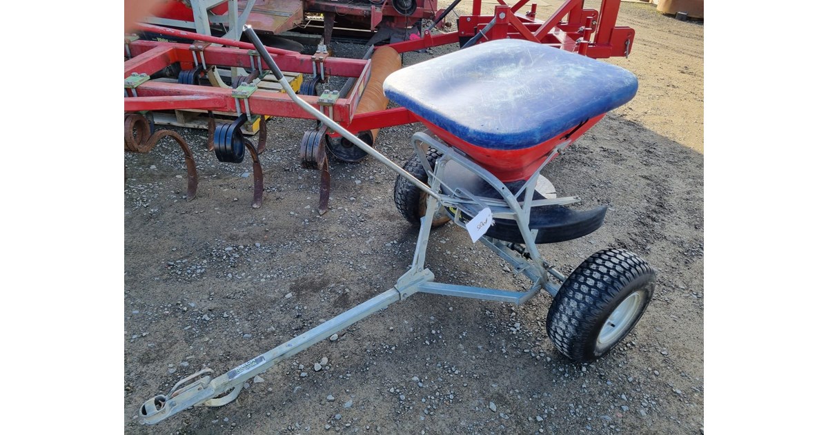 WALCO 70 CAUSMAG SPREADER for sale (refcode TA1185121)