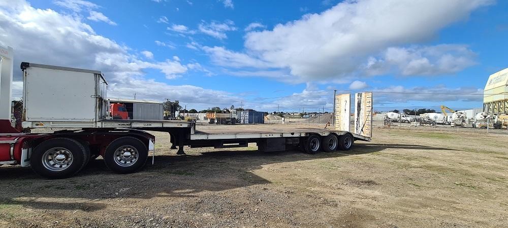 2000 AIR RIDE TRI AXLE DROP DECK - FLOAT for sale