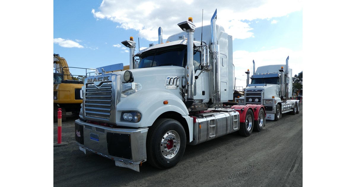 2015 MACK SUPER-LINER for sale (refcode TA1189212)