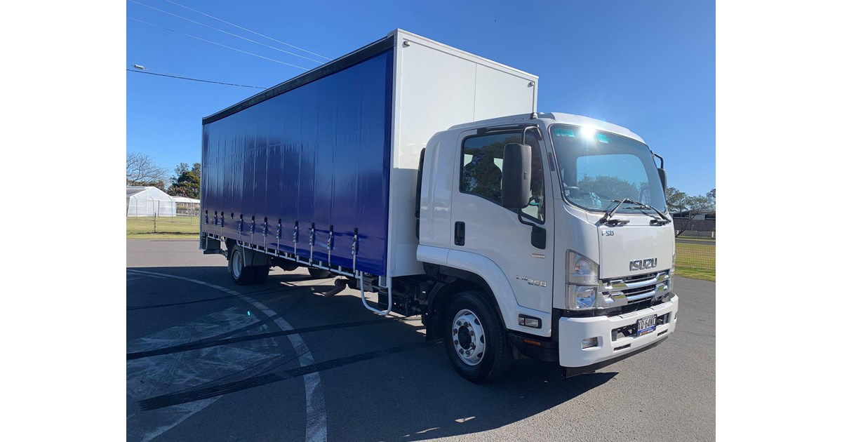 2017 ISUZU FSD 140/120-260 AUTO LWB for sale