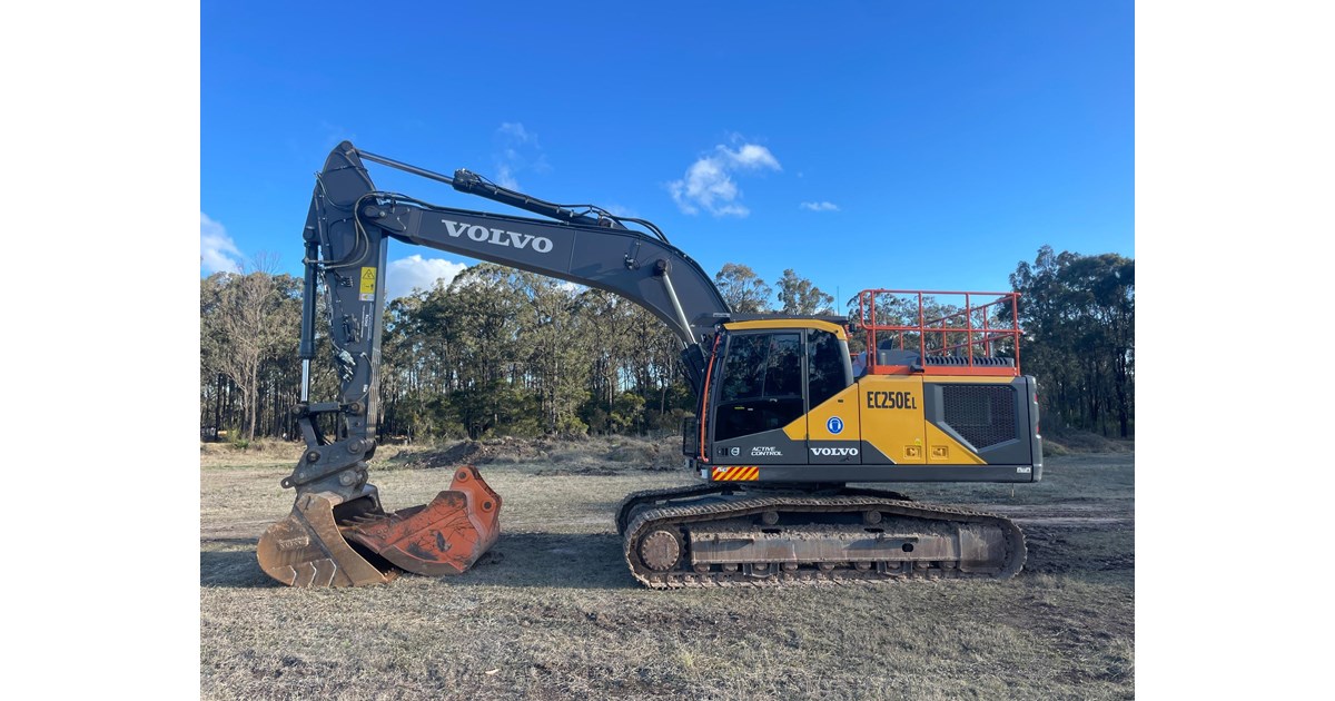 2021 VOLVO EC250EL for sale