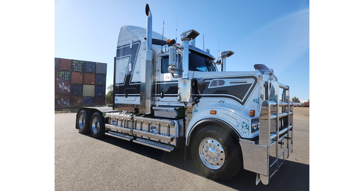 2016 KENWORTH T909 for sale