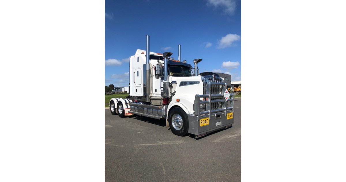 2015 KENWORTH T909 T909 50 Inch Bunk for sale