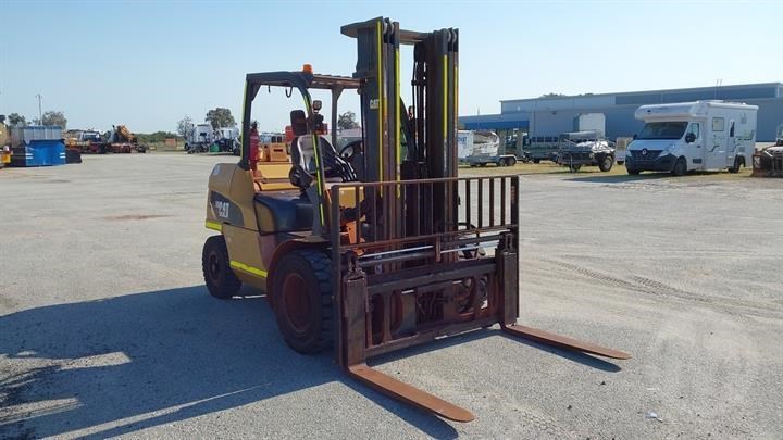 2016 CATERPILLAR DP50NT for sale