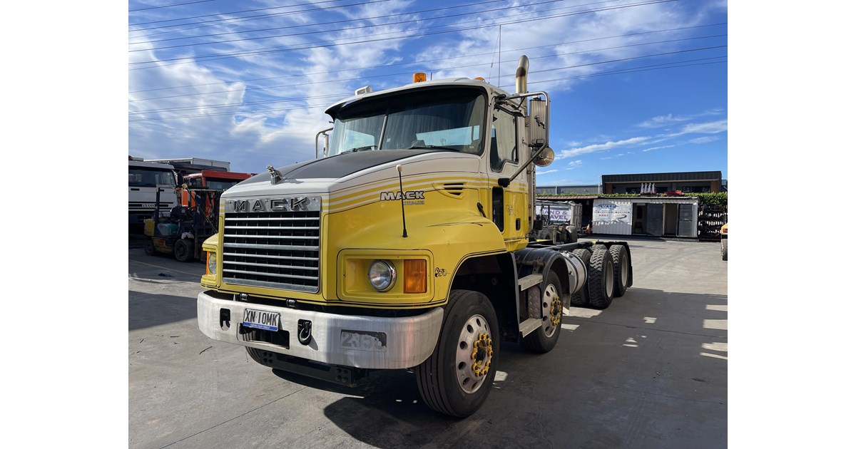 2007 MACK METRO-LINER for sale