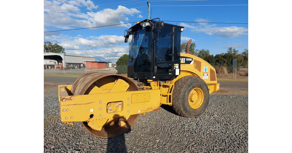 2015 CATERPILLAR CS56B for sale (refcode TA1198682)