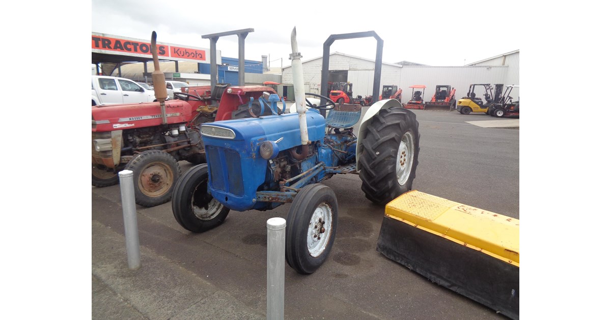 FORDSON SUPER DEXTA for sale (refcode TA1199016)