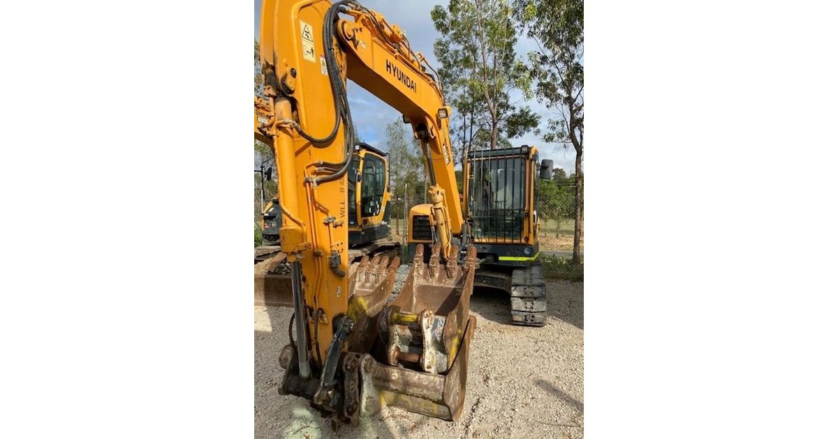2018 HYUNDAI R80CR-9 for sale