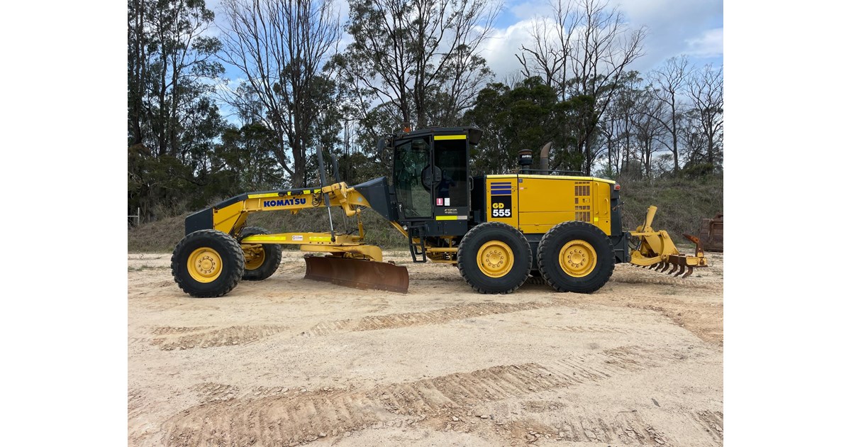 2014 KOMATSU GD555-5 for sale (refcode TA1200465)
