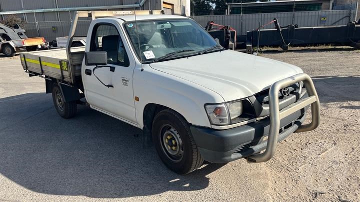 2003 TOYOTA HILUX RZN for sale