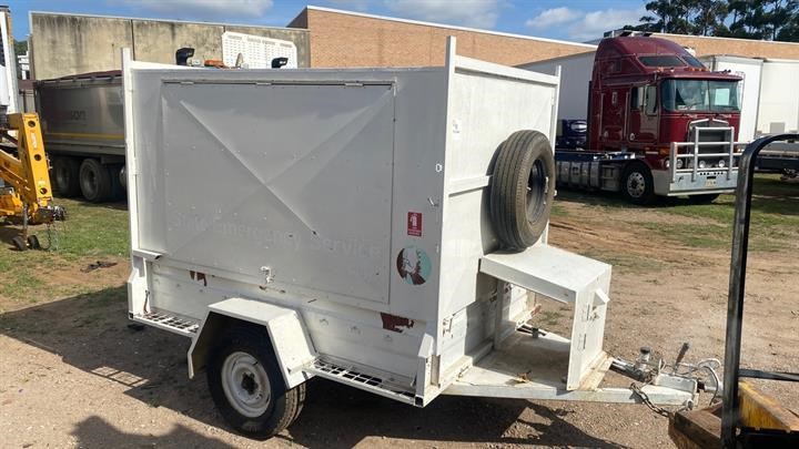 1982 CUSTOM BOX TRAILER for sale